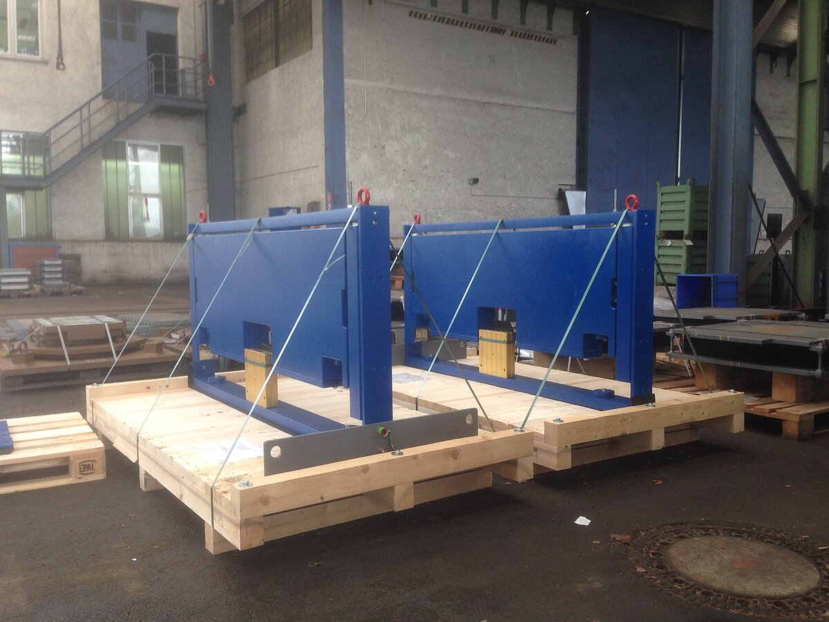 TMD (Tuned Mass Damper)